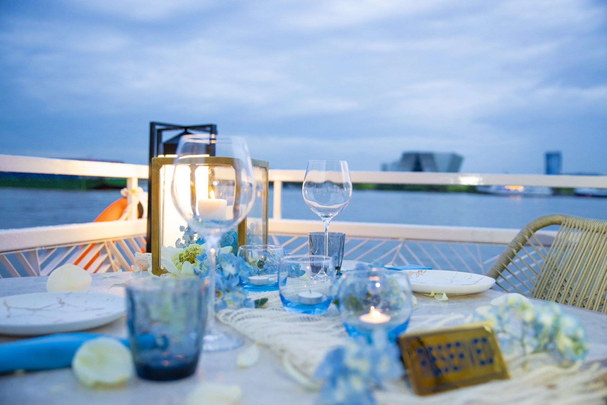 ROS Yacht Club – Dining & River Lounge
