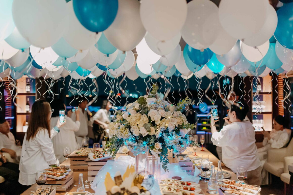 ROS Yacht Club – Dining & River Lounge